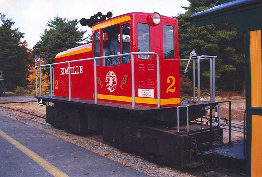 Edaville 2 arrives at the station area.: The NERAIL New England ...