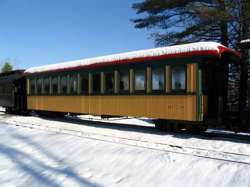 WW&F Victorian Christmas Train - Coach #8 - 1: The NERAIL New England ...