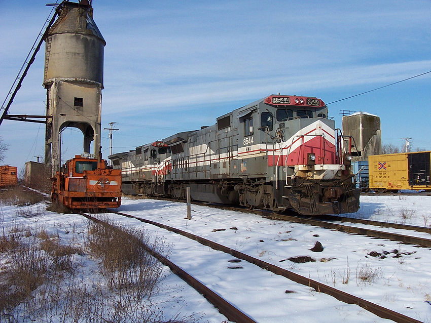 MMA 8544 & MMA 8583 @ NMJ: The NERAIL New England Railroad Photo Archive