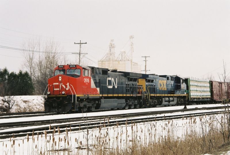 CSX Lends Power to CN: The NERAIL New England Railroad Photo Archive