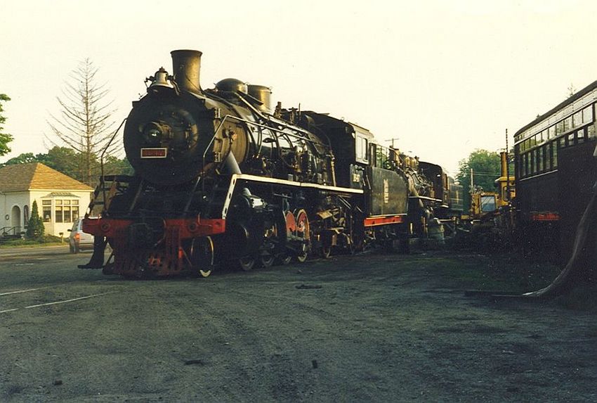 Valley 1647: The NERAIL New England Railroad Photo Archive
