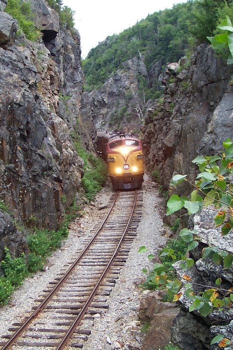 Notch Train in the Gateway: The NERAIL New England Railroad Photo Archive