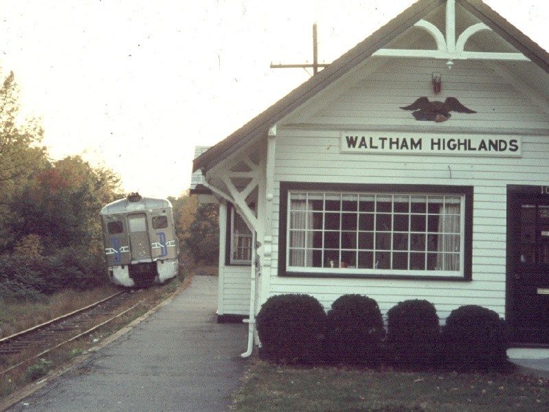 Waltham Highlands station: The NERAIL New England Railroad Photo Archive