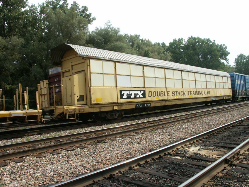 Training cars.: The NERAIL New England Railroad Photo Archive