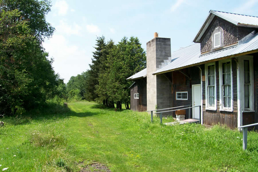 Cedarville, NY depot: The NERAIL New England Railroad Photo Archive