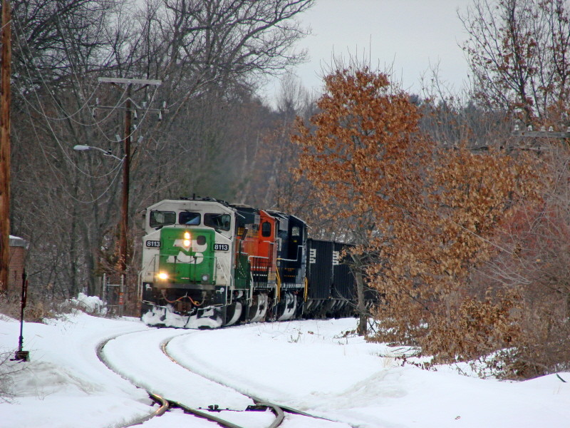 BN8113 Rounding the curve in Merrimack,N.H.: The NERAIL New England ...