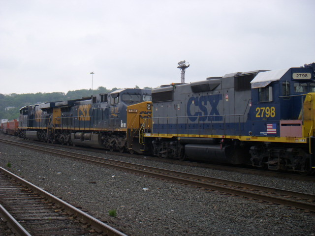 CSX Ethanol Train Pulls into Worcester Yard: The NERAIL New England ...