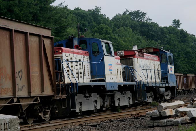 Tilcon power pushes train.: The NERAIL New England Railroad Photo Archive