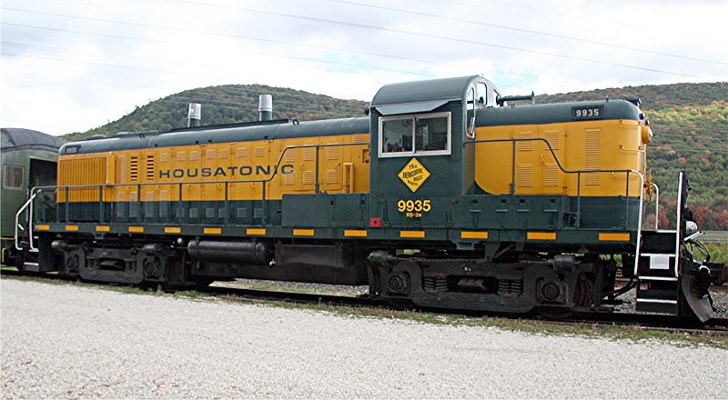 HOUSATONIC #9935: The NERAIL New England Railroad Photo Archive