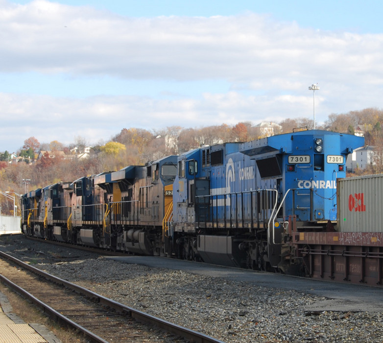 9 unit pig train: The NERAIL New England Railroad Photo Archive