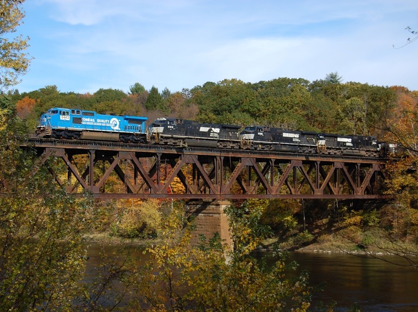 Pan Am/NS Empty Hopper Train at East Deerfield, MA: The NERAIL New ...