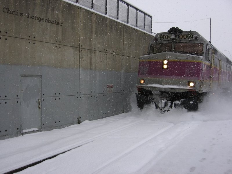 MBTA #1002 at Porter Square: The NERAIL New England Railroad Photo Archive