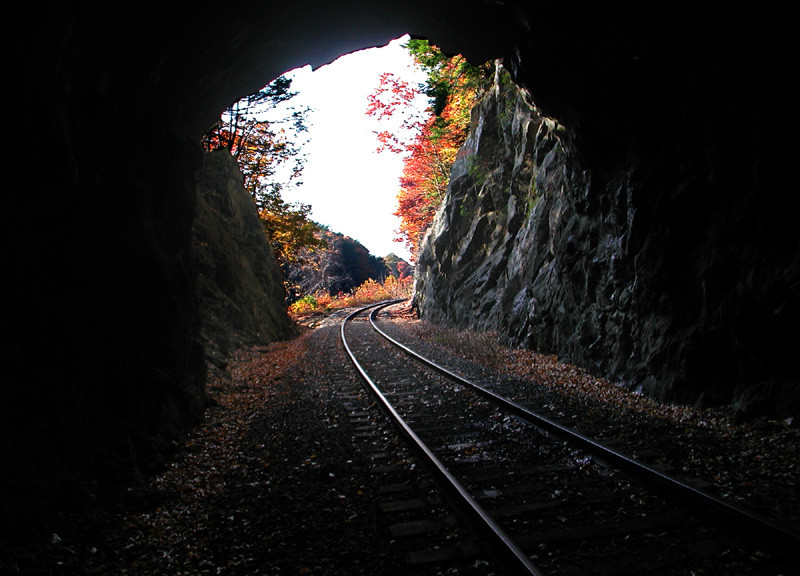 Inside Taft Tunnel, approaching south entrance: The NERAIL New England ...