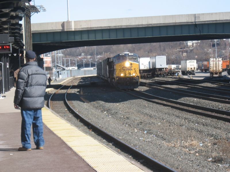 CSX frt passing Worcester Union station: The NERAIL New England ...