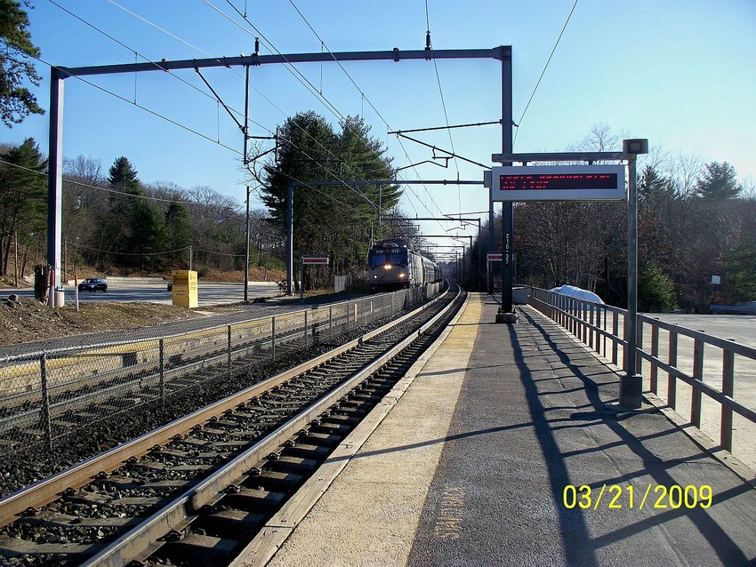 Northbound through Sharon.: The NERAIL New England Railroad Photo Archive