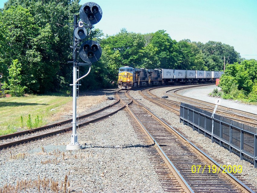 Inbound trailer train.: The NERAIL New England Railroad Photo Archive
