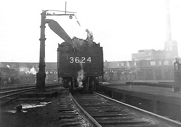 B&M BOSTON ENGINE TERMINAL: The NERAIL New England Railroad Photo Archive