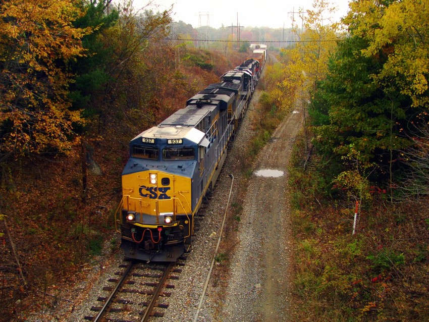 Westbound road freight: The NERAIL New England Railroad Photo Archive