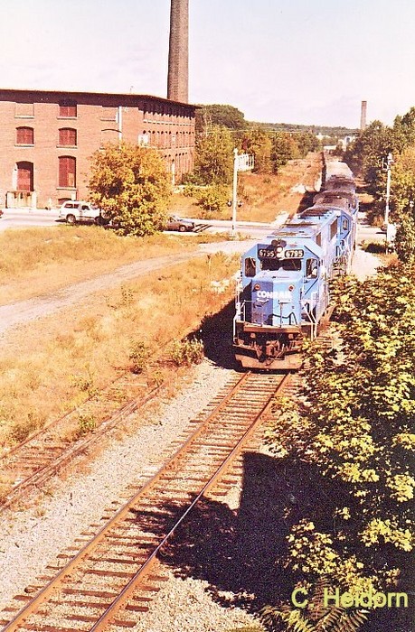 Conrail 6795 in Clinton Mass: The NERAIL New England Railroad Photo Archive
