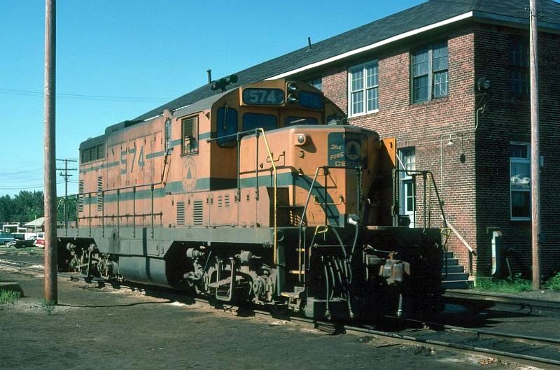 MEC EMD GP7 No. 574: The NERAIL New England Railroad Photo Archive