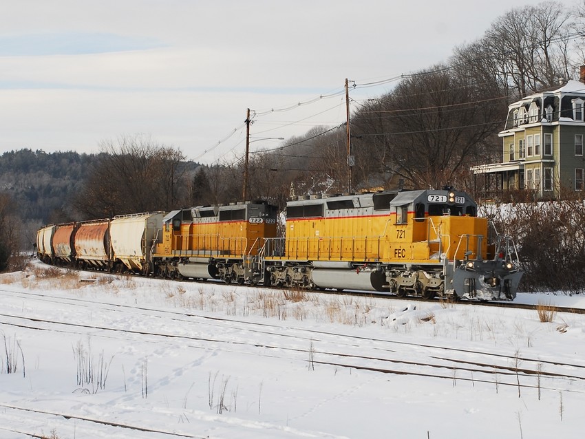 NECR train 323 arrives in White River: The NERAIL New England Railroad ...