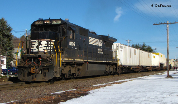 AYMO With One NS Unit Today: The NERAIL New England Railroad Photo Archive