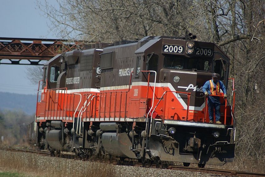 Conn River work: The NERAIL New England Railroad Photo Archive