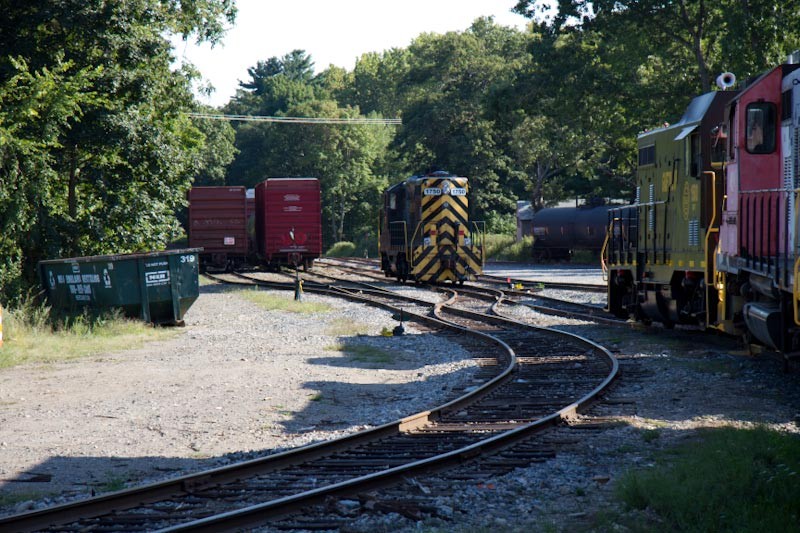 GU North Grafton yard: The NERAIL New England Railroad Photo Archive