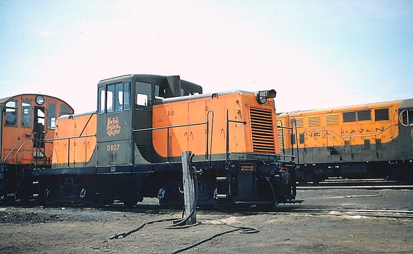 NH GE 44-ton Switcher: The NERAIL New England Railroad Photo Archive