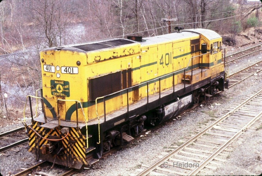 MEC U18b in Erving Mass: The NERAIL New England Railroad Photo Archive