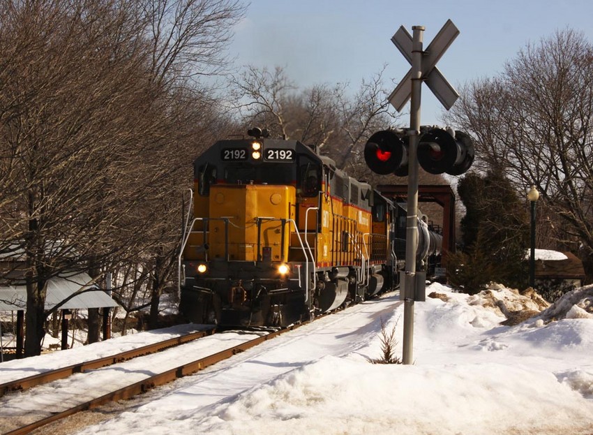 Train 608 northbound at Yantic: The NERAIL New England Railroad Photo ...