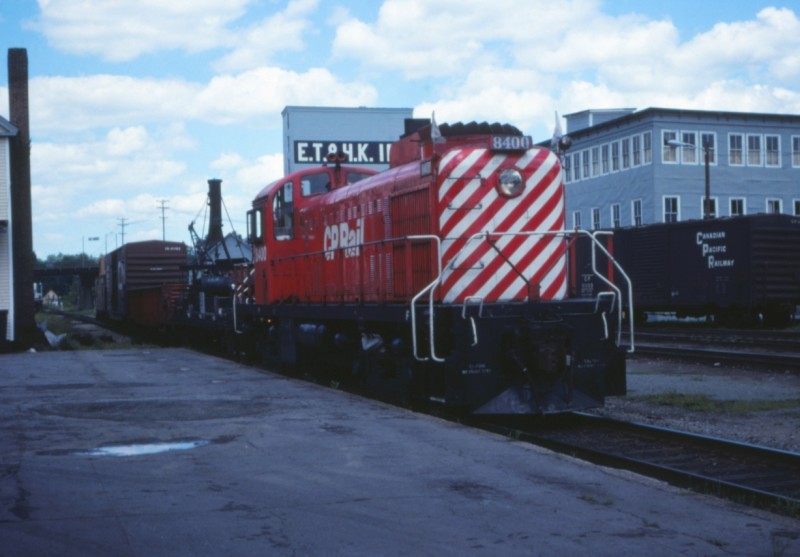 RS-2 8400: The NERAIL New England Railroad Photo Archive