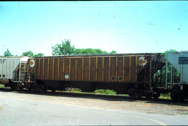 Cargill hopper: The NERAIL New England Railroad Photo Archive