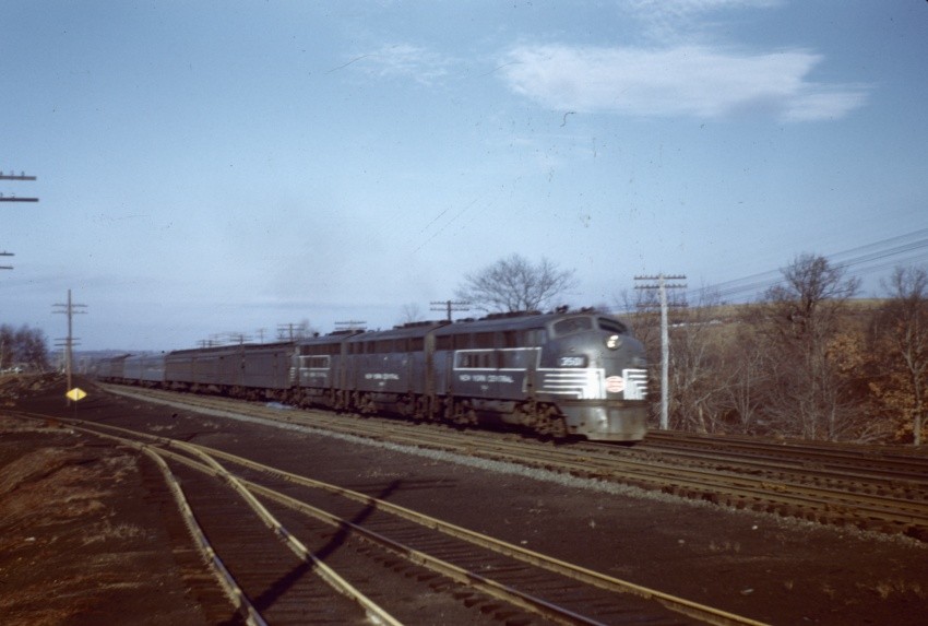 Interstate Express at Charlton: The NERAIL New England Railroad Photo ...