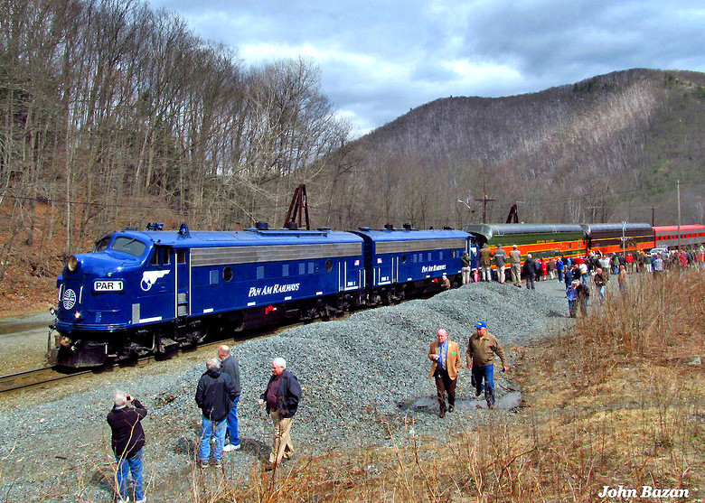 Excursion Train At Florida, MA: The NERAIL New England Railroad Photo ...