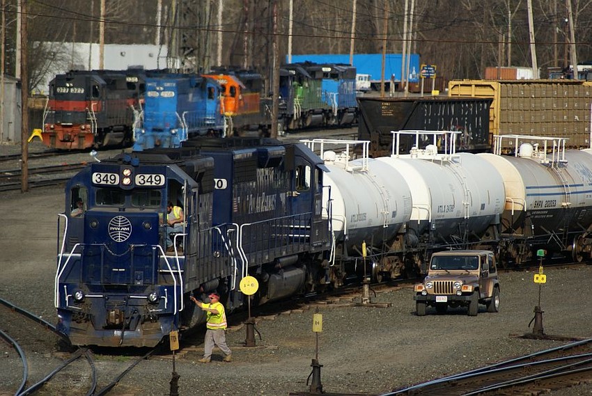 AD2 at Deerfield: The NERAIL New England Railroad Photo Archive