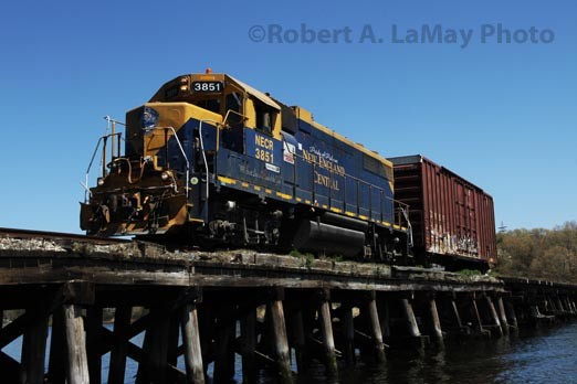 Train 608 at Montville, CT.: The NERAIL New England Railroad Photo Archive