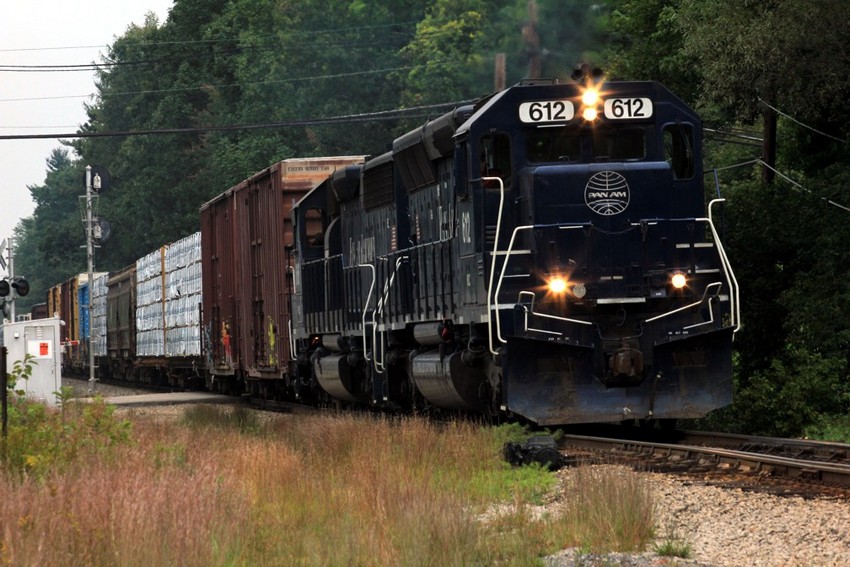 Pan Am 612 & 616 on POED at Plaistow: The NERAIL New England Railroad ...