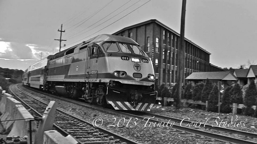 MBTA MP36PH-3C #011 Arrives Into Andover Mass With All Rotem Set: The ...