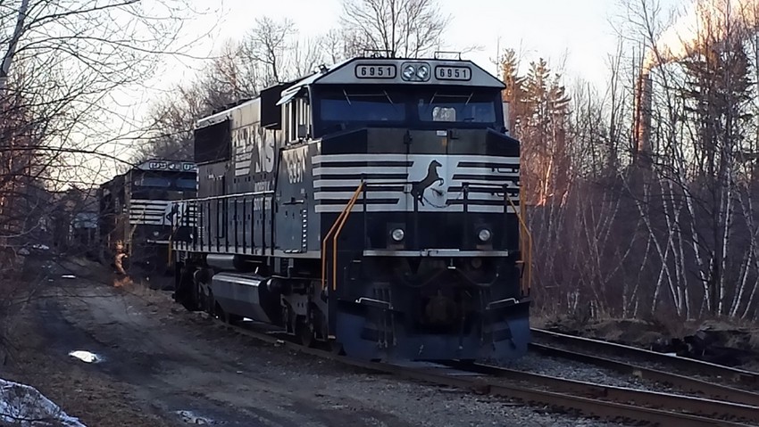 Crescent Pony Pair and the ECT: The NERAIL New England Railroad Photo ...