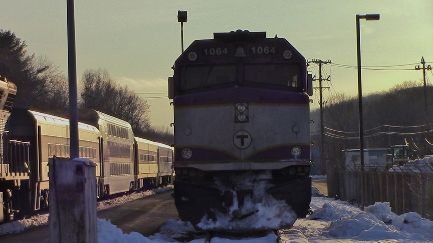 MBTA F40PH-2C #1064 @ Bradford MA: The NERAIL New England Railroad ...