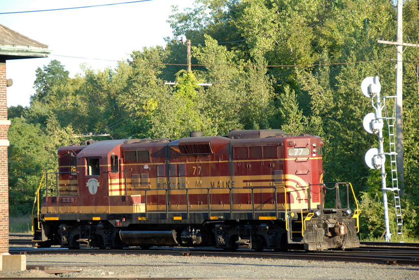 B&M 77: The NERAIL New England Railroad Photo Archive