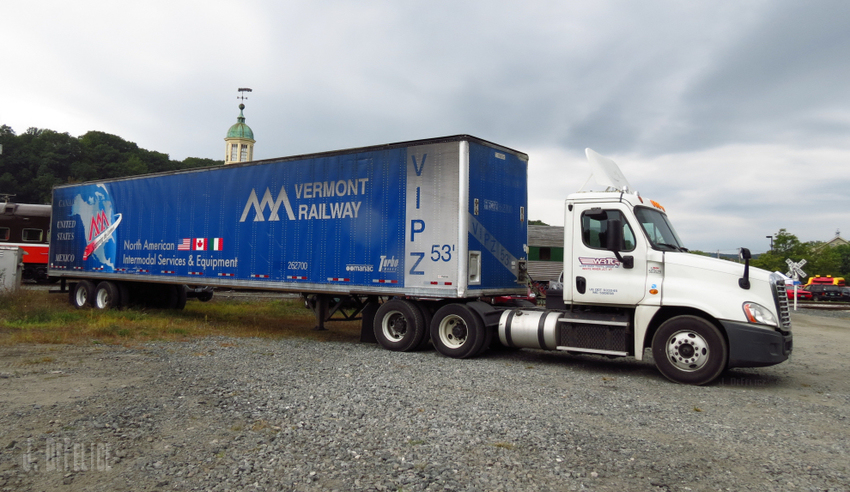 Vermont Railway Trailer at WRJ: The NERAIL New England Railroad Photo ...