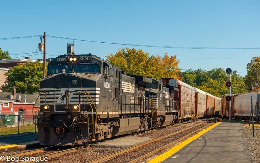 Train 287: The NERAIL New England Railroad Photo Archive