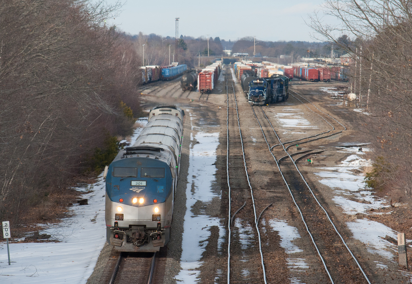 Amtrak 686 Passes POED 615 at Rigby Yard: The NERAIL New England ...