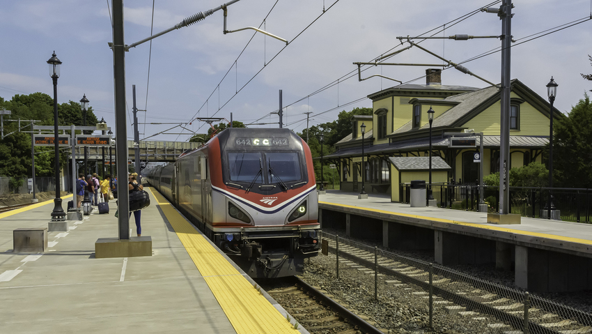AMTK 642 Leads Train 173 into Kingston Station, RI: The NERAIL New ...