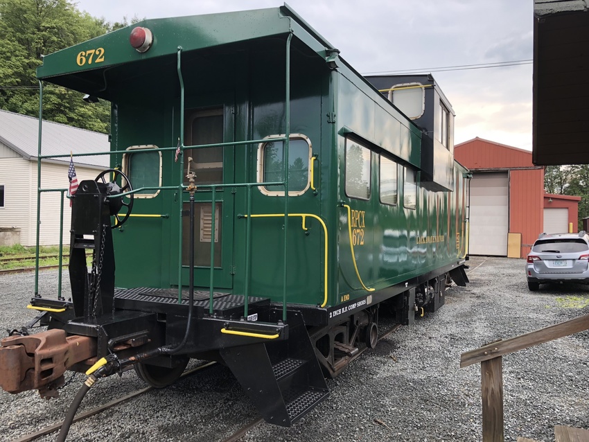 Maine Central caboose 672: The NERAIL New England Railroad Photo Archive