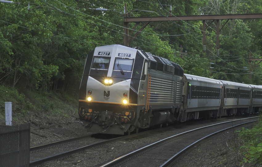 Alstom PL42AC on NJ Transit at Glen Ridge, NJ: The NERAIL New England ...