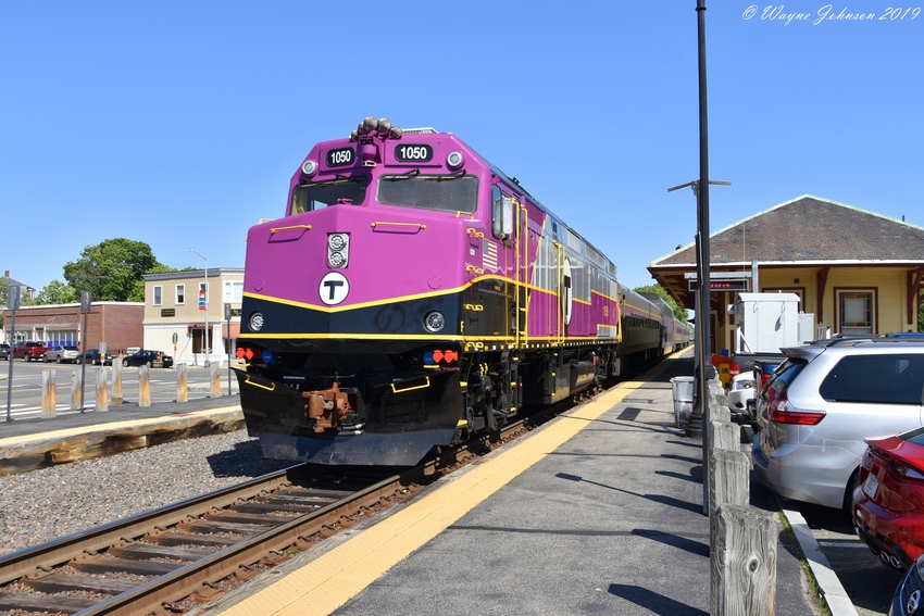 Keolis 211 at Reading: The NERAIL New England Railroad Photo Archive