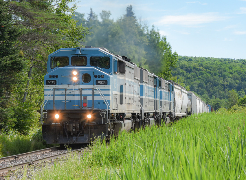 CMQ Train 1 Eastman QC: The NERAIL New England Railroad Photo Archive